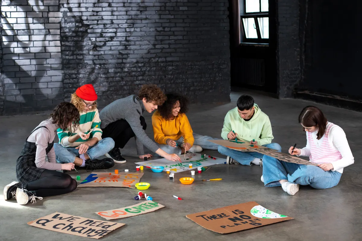 10 Extracurriculars to Boost Your College Application